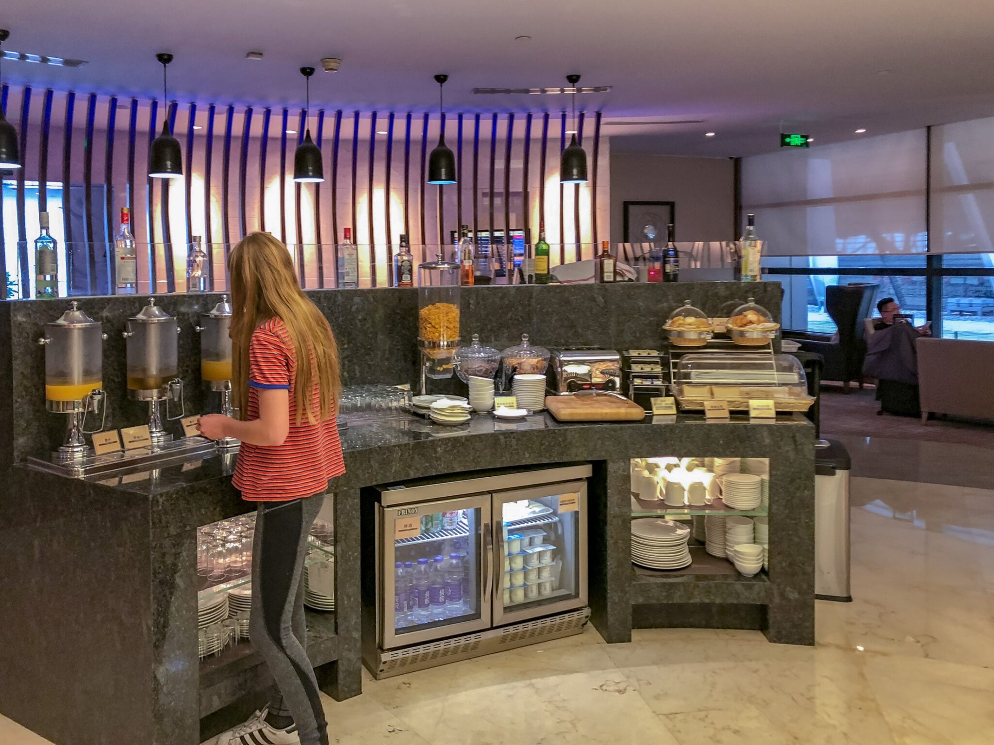 Review: Air China First Class Lounge At Shanghai Pudong Airport - La ...