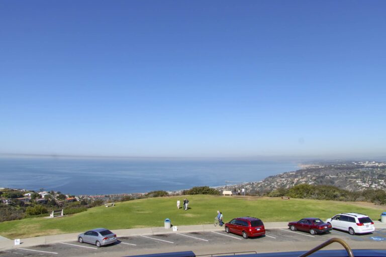 Mount Soledad In La Jolla: Visitors Guide, Veterans Memorial & History ...