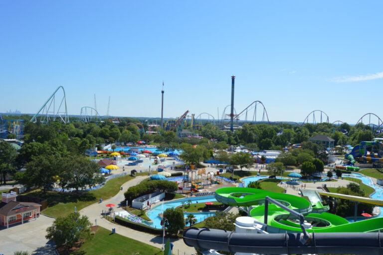 How To Buy Discount Carowinds Tickets: 9 Deals + Exclusive Price!